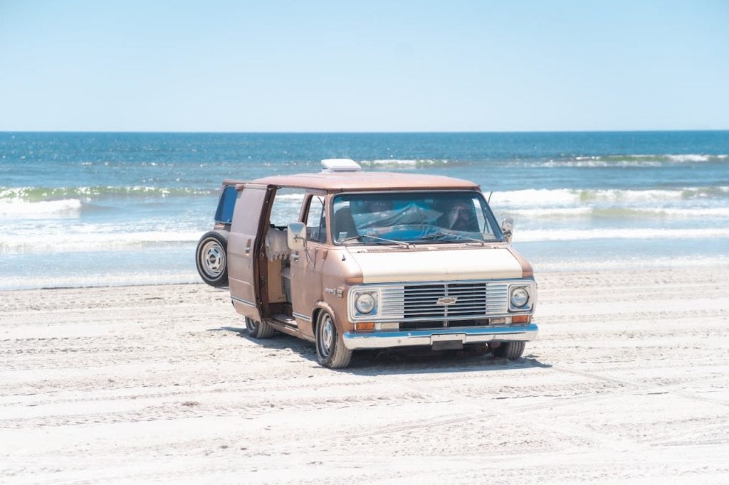 12 Affordable Beach Towns Retirees Can Love On $1,800 Or Less – Her Life Adventures