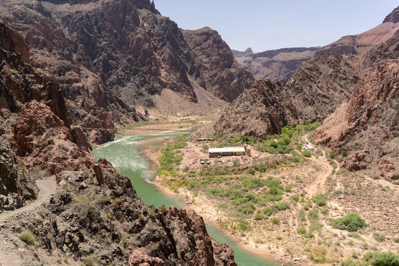The 7 U.S. Canyon Rim Walks With Suicide Jump Warnings – Her Life ...
