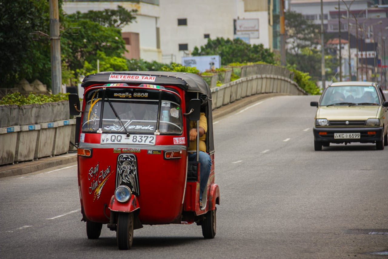 12 Rickshaw Rides Rickety Through Rush Hour – Her Life Adventures